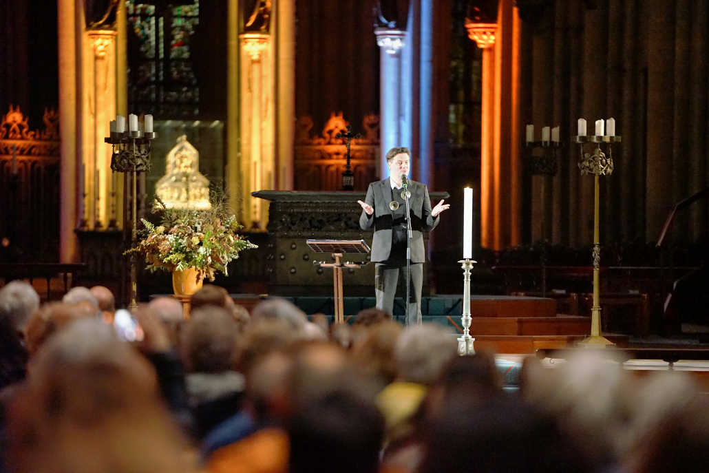 Hagios in Hannover: Friedenskonzert mit Helge Burggrabe